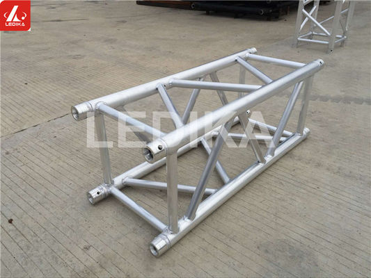 ISO 9001 Aluminum Spigot Truss / Conical Trusses 6 Way Box Corner Stage ...
